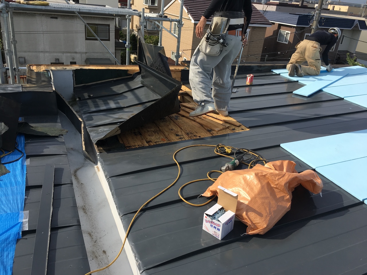 札幌の屋根屋が作った「動く屋根」天体観測用スライドルーフ製作記録 | 札幌市の屋根修理専門業者ブログ